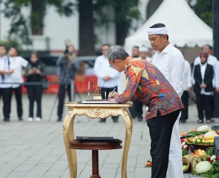 Holding Perkebunan Nusantara Perkuat SDM Jabar, PTPN I dan Pemprov ...